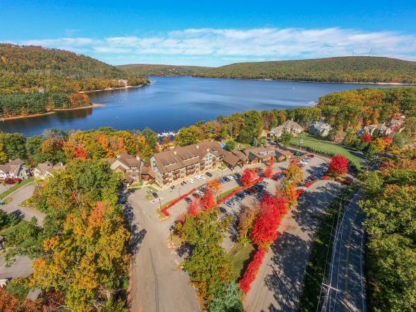 Deep Creek Lake Luxury Hotel | Suites at Silver Tree